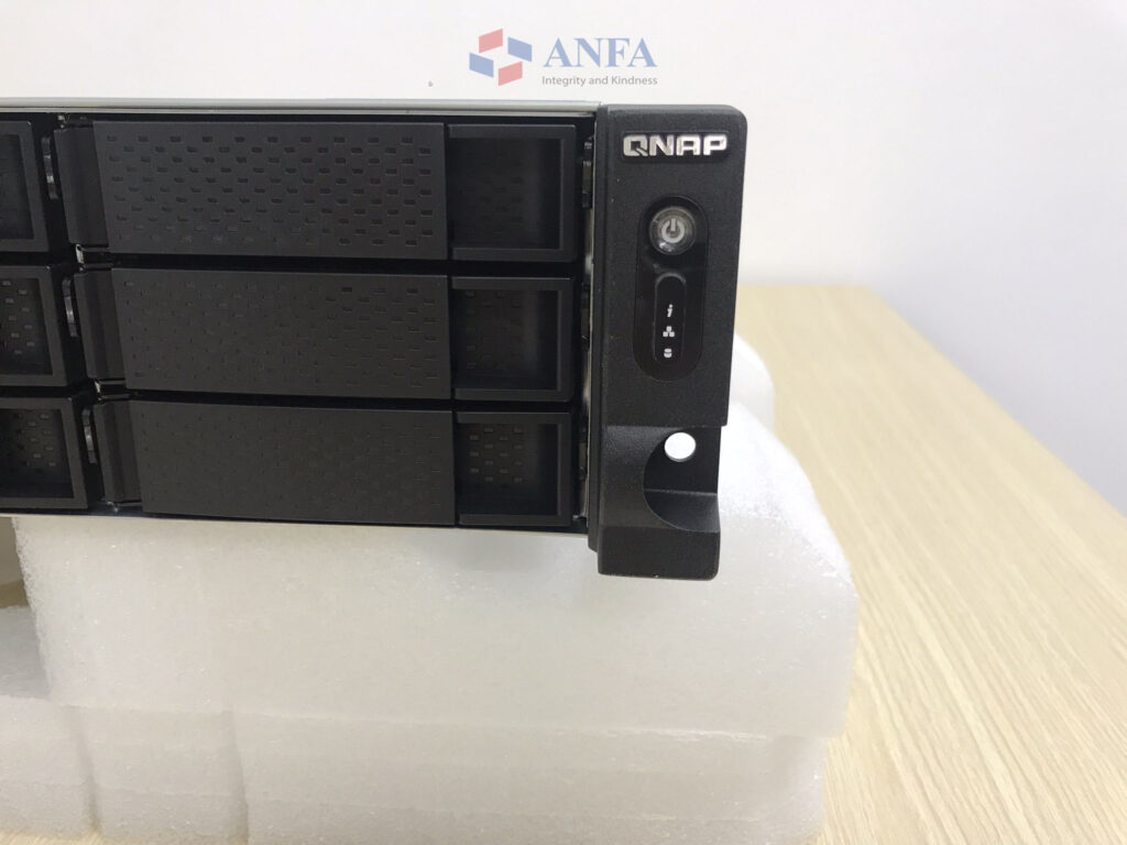 Đánh giá QNAP NAS TS-1273AU-RP-8G | ANFA